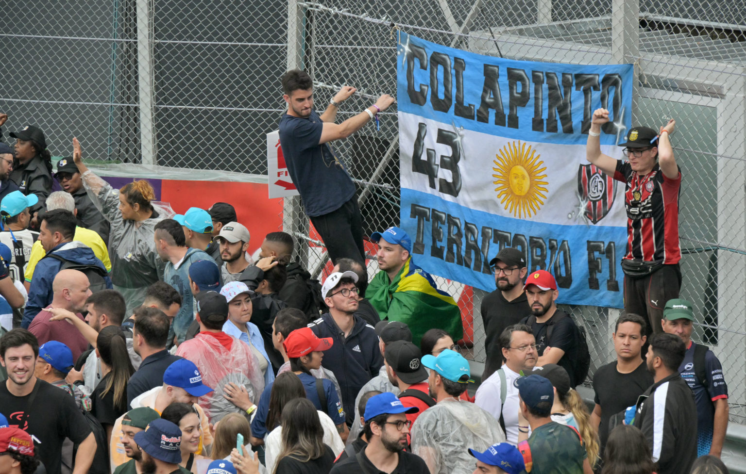 Ted Kravitz shares the amazing song Franco Colapinto fans were singing ...
