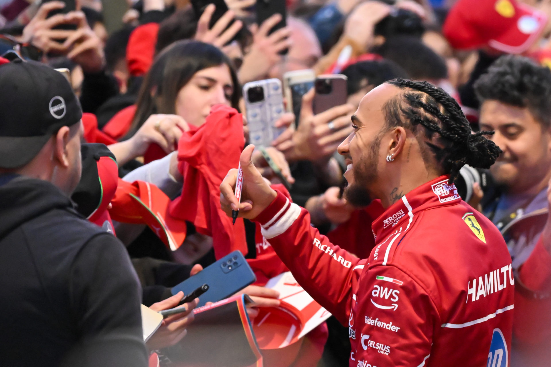 Lewis Hamilton makes promise to Ferrari fans during Milan live event ...