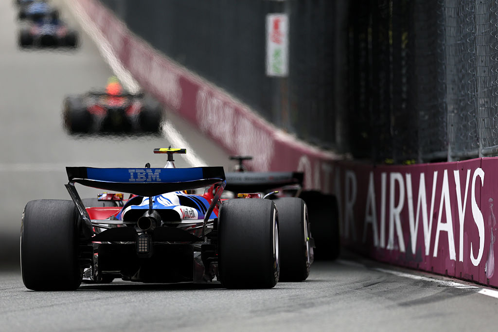 F1 fans label Ferrari 'embarrassing' after witnessing 'horrible' Lewis ...