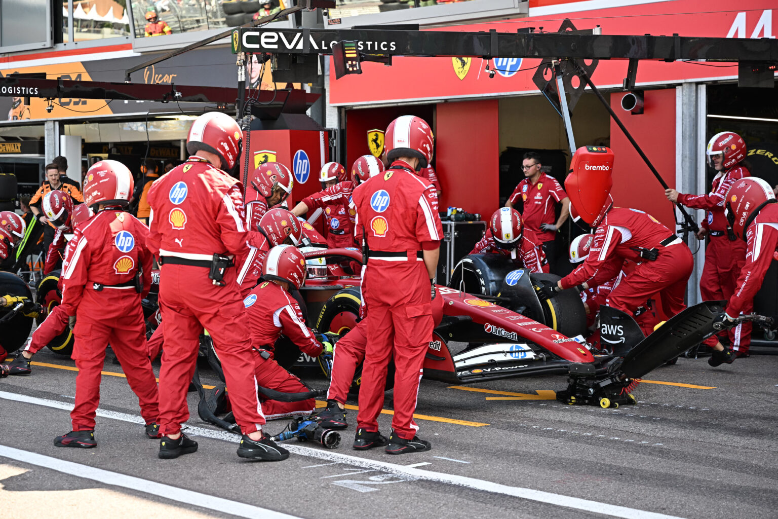 F1 fans are now in agreement with what Martin Brundle just said about ...