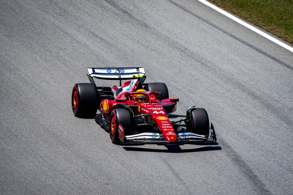 Lewis Hamilton problem identified by F1 champion that’s worse for him ...