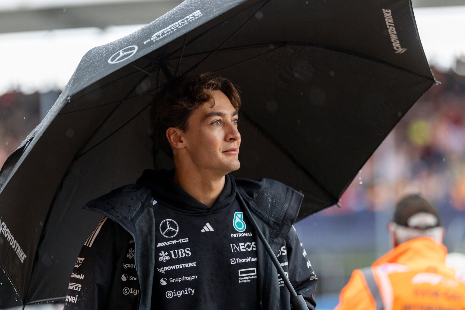 I was at Silverstone and British Grand Prix crowd showed Mercedes why ...