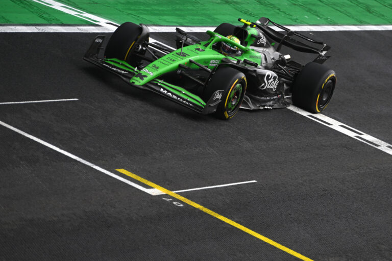 Alex Albon identifies Interlagos issue after Gabriel Bortoleto crash