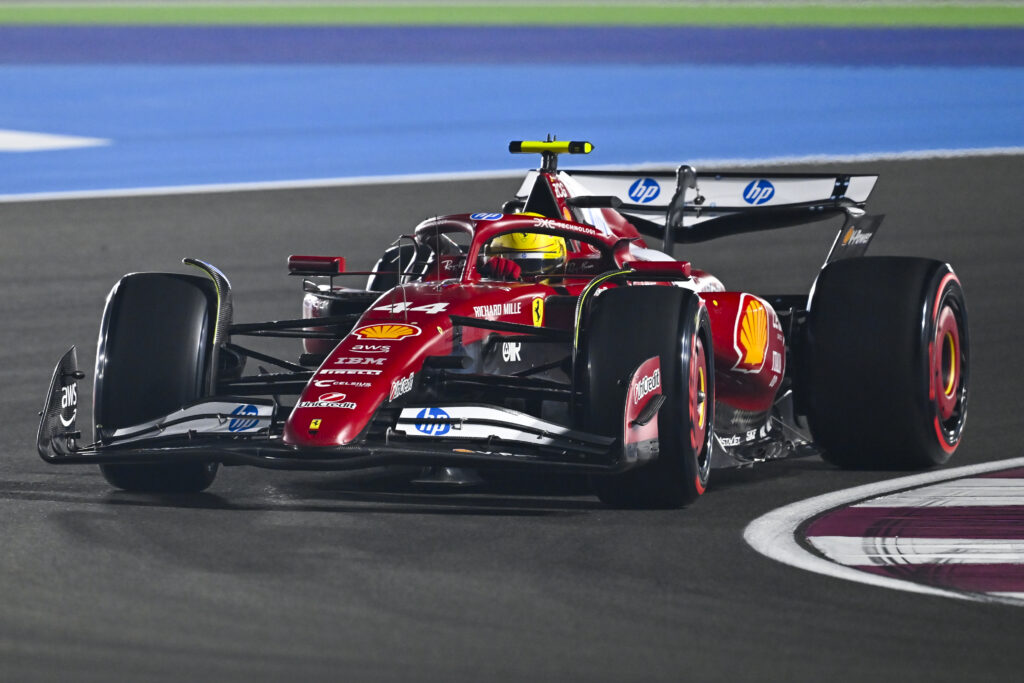 Lewis Hamilton not to blame for Ferrari's issues as fans blast Qatar ...