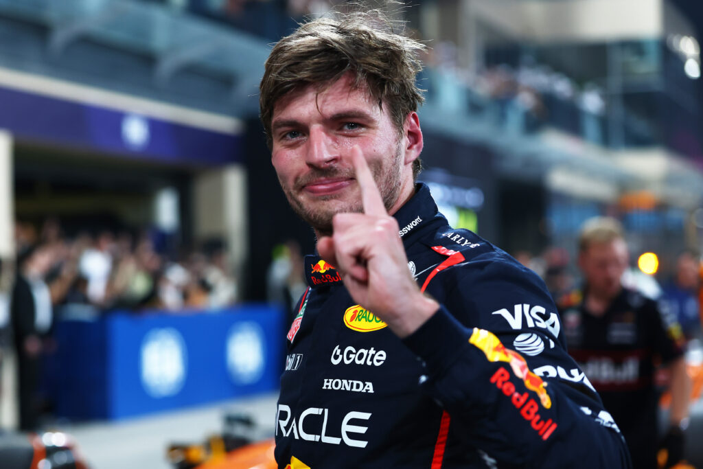 F1 fans make remarkable Max Verstappen prediction when asked how many ...