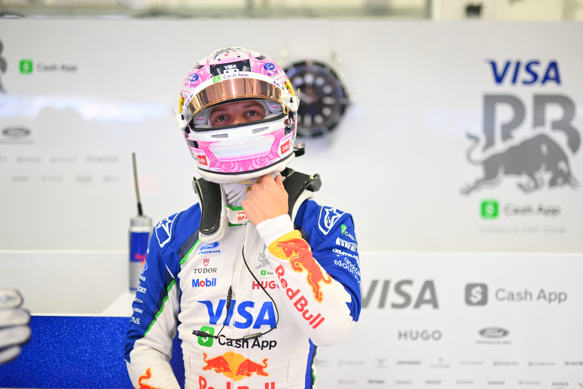 Liam Lawson spotted cornering differently from every other F1 driver in ...