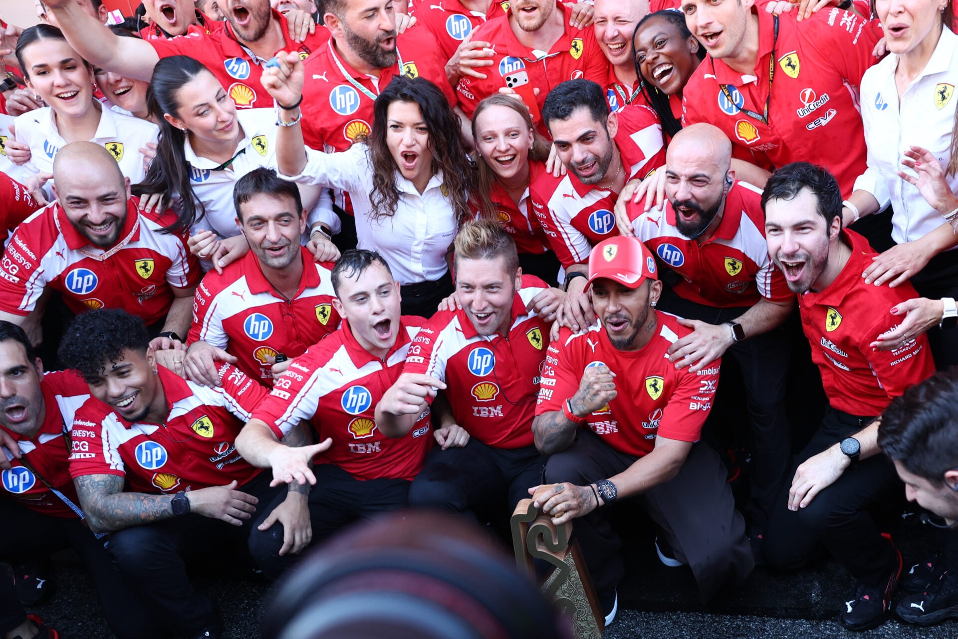 Former Ferrari driver U-turns on Lewis Hamilton after deciding he'd ...